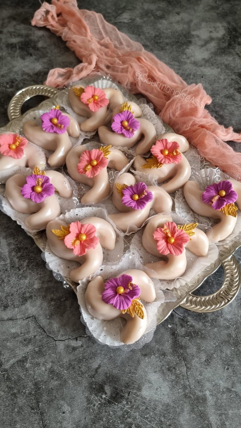 Arayech aux Amandes { Gâteaux Algériens} | Gourmandise Assia