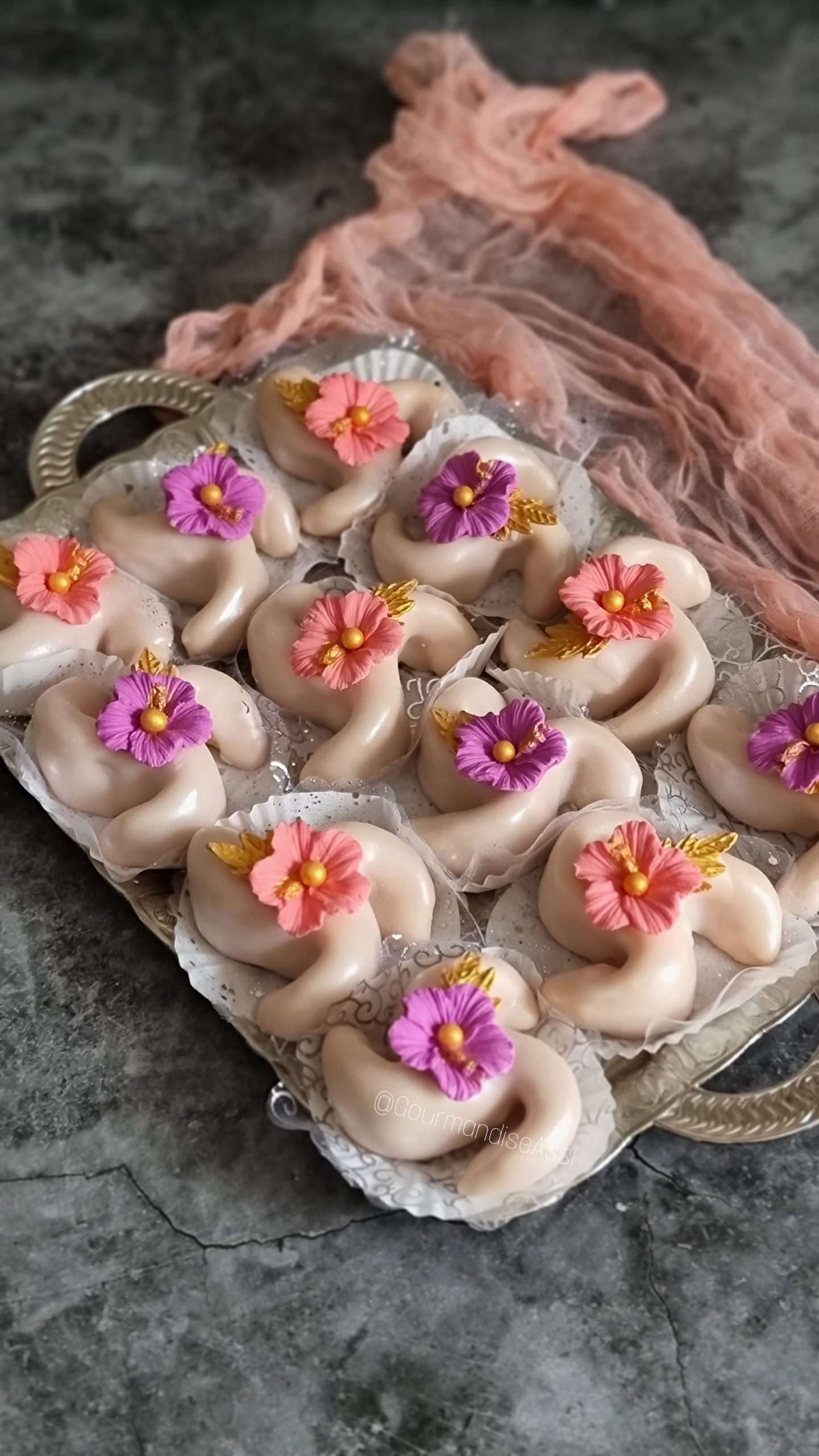 Arayech aux Amandes { Gâteaux Algériens} | Gourmandise Assia