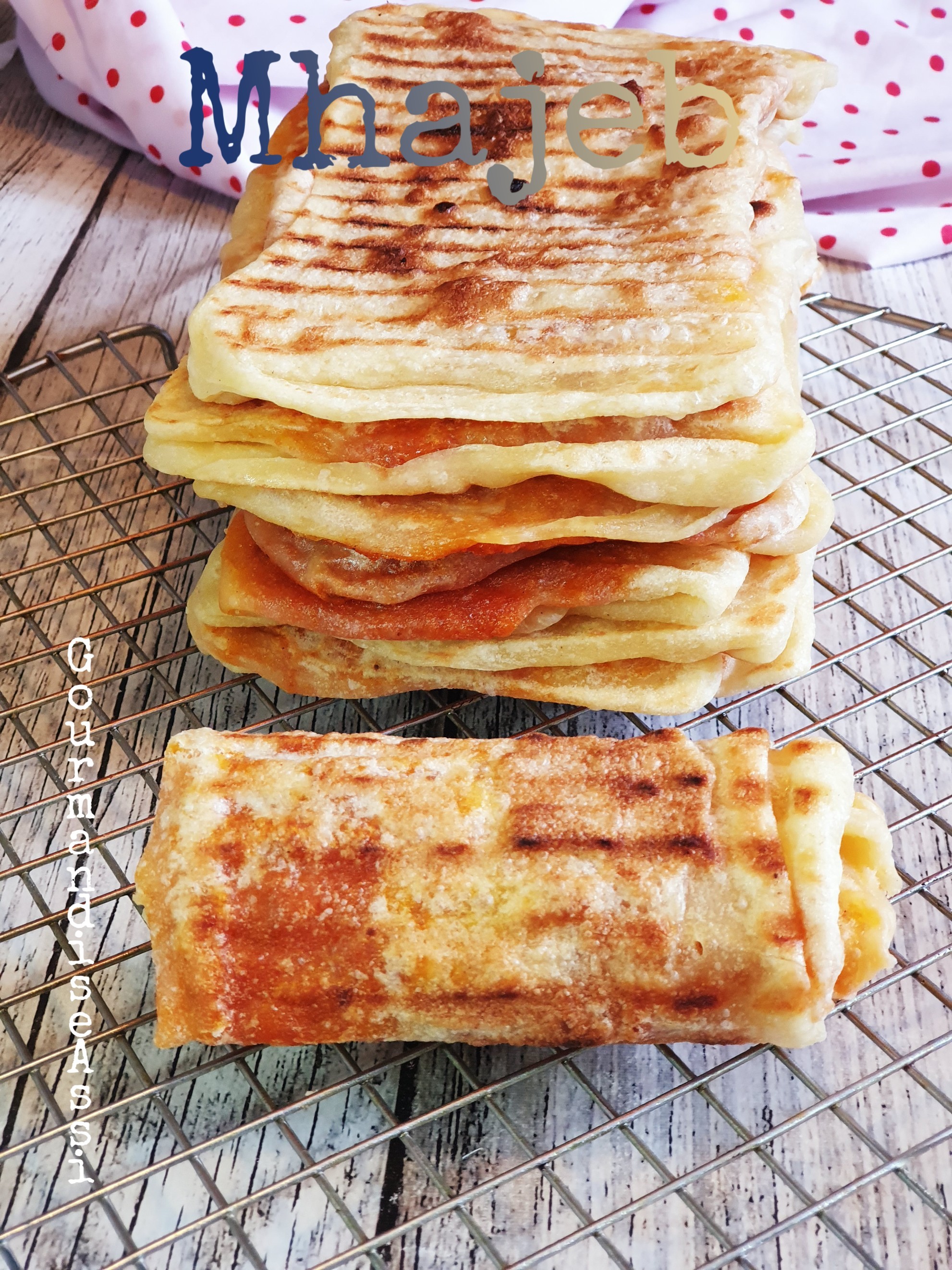 Mahjouba Mhajeb ou Msemen Farcis | Gourmandise Assia