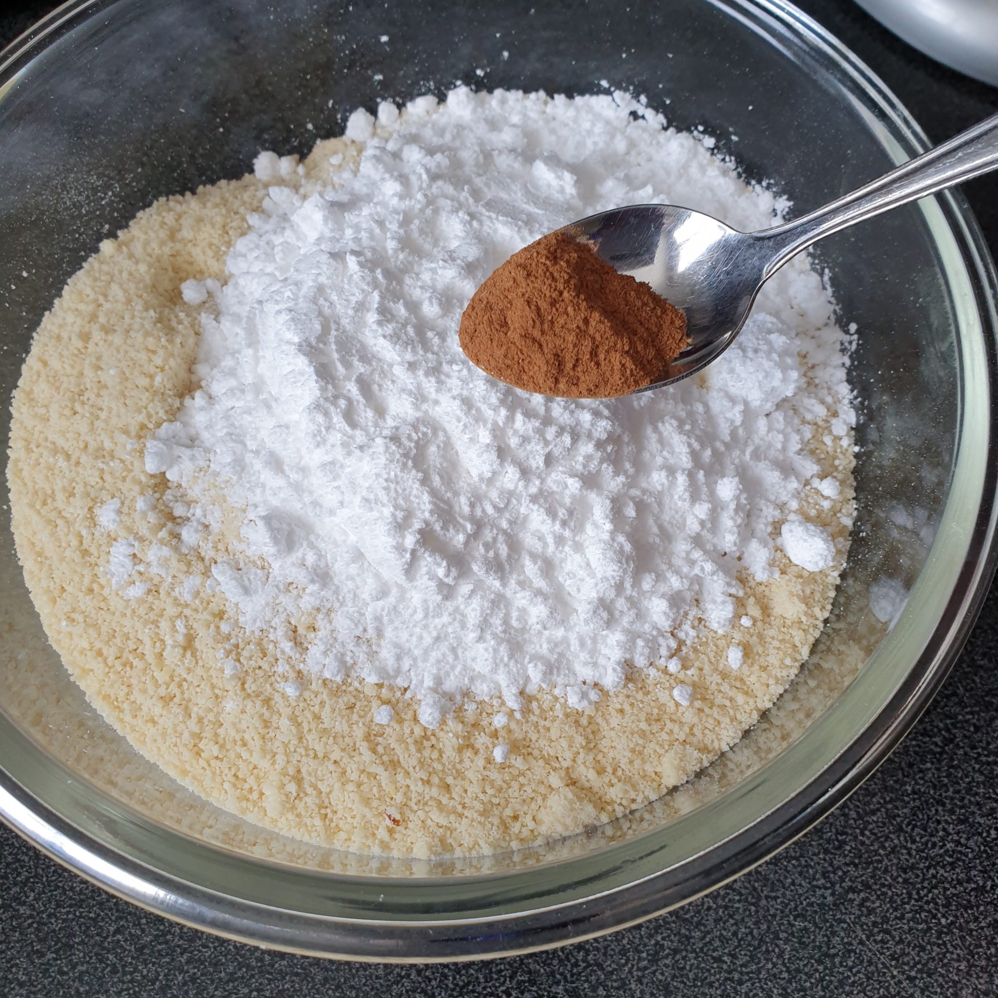 Tcharek Msaker ou Cornes de Gazelle | Gourmandise Assia