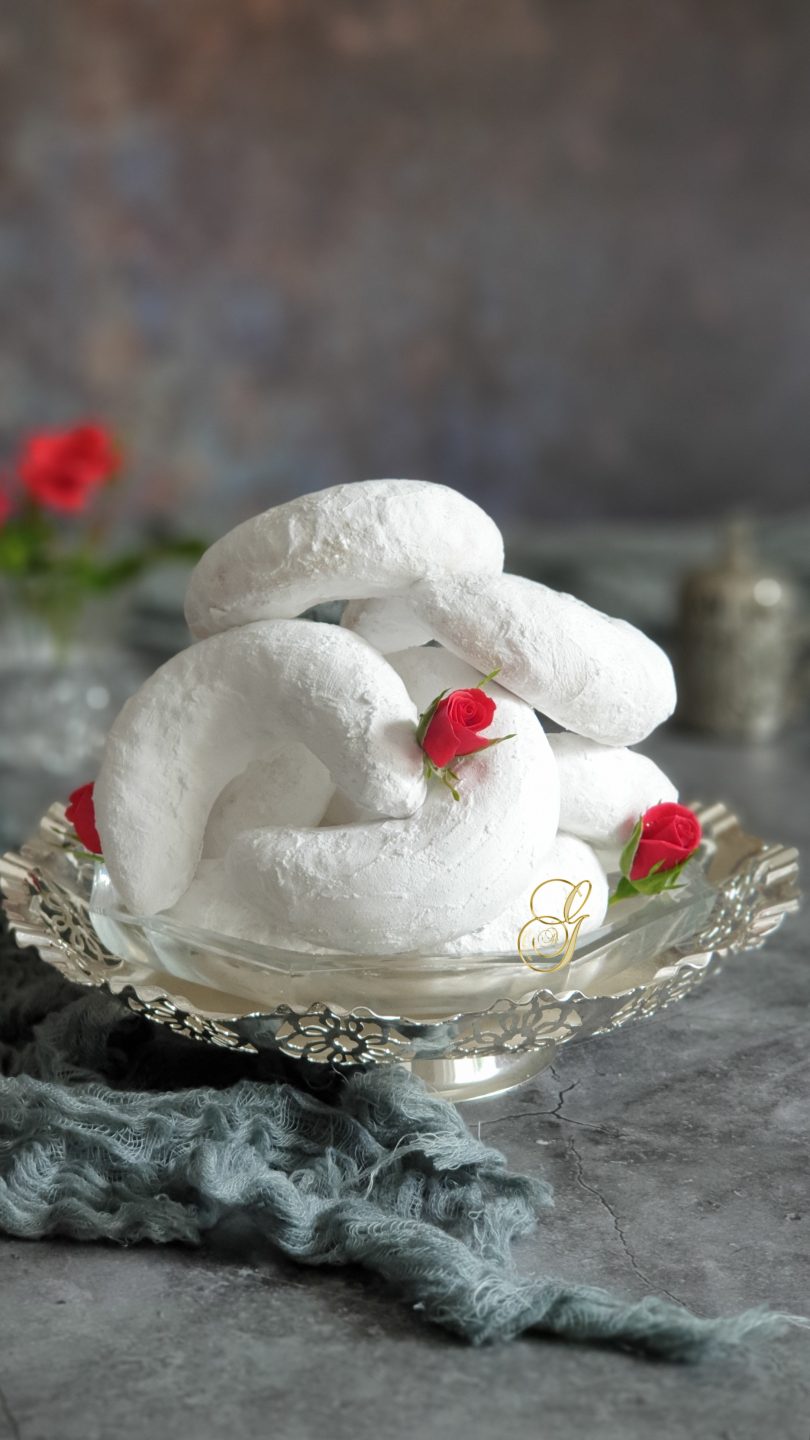 Tcharek Msaker ou Cornes de Gazelle | Gourmandise Assia