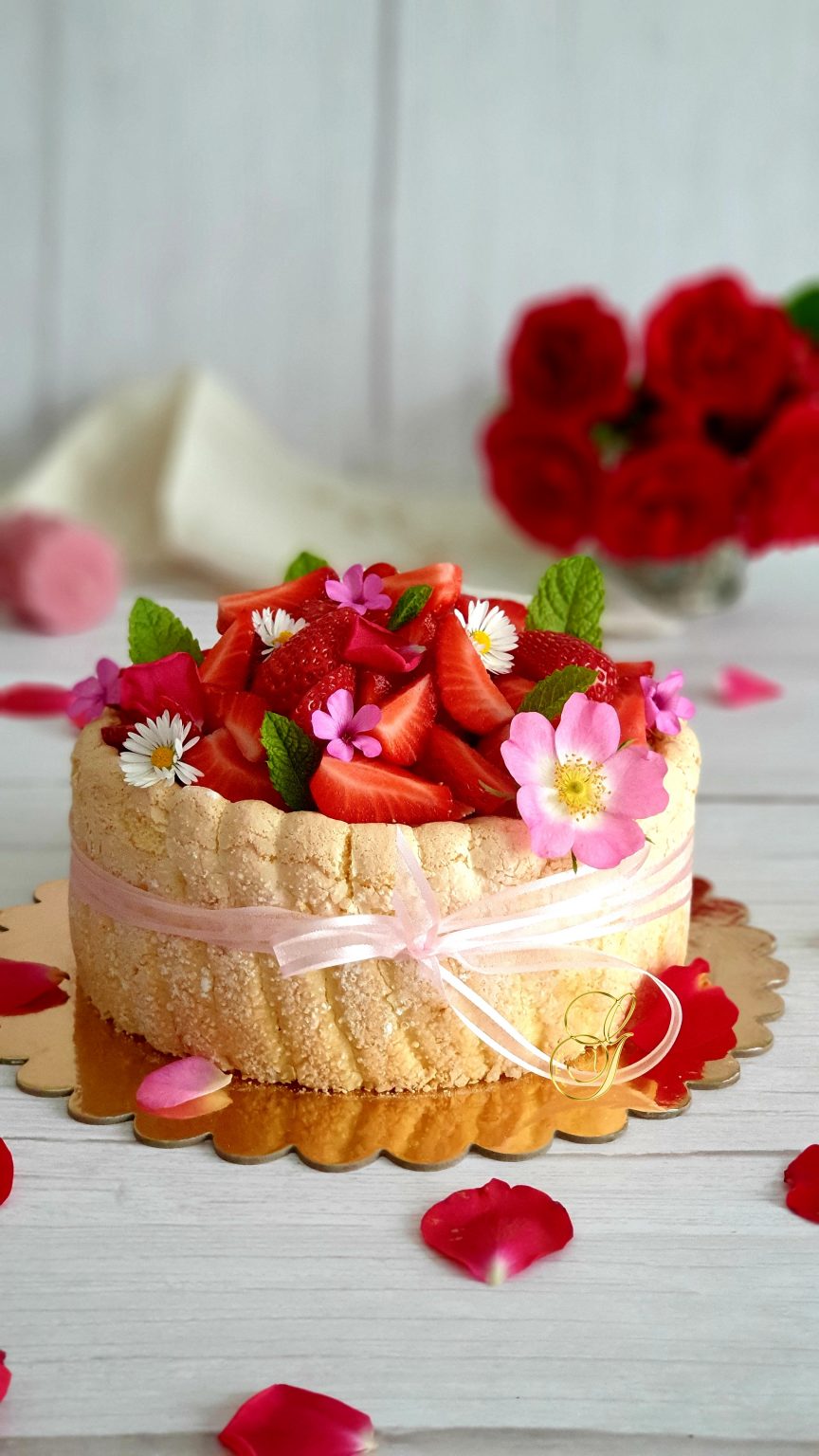 Charlotte aux Fruits Rouges et Chocolat Blanc | Gourmandise Assia